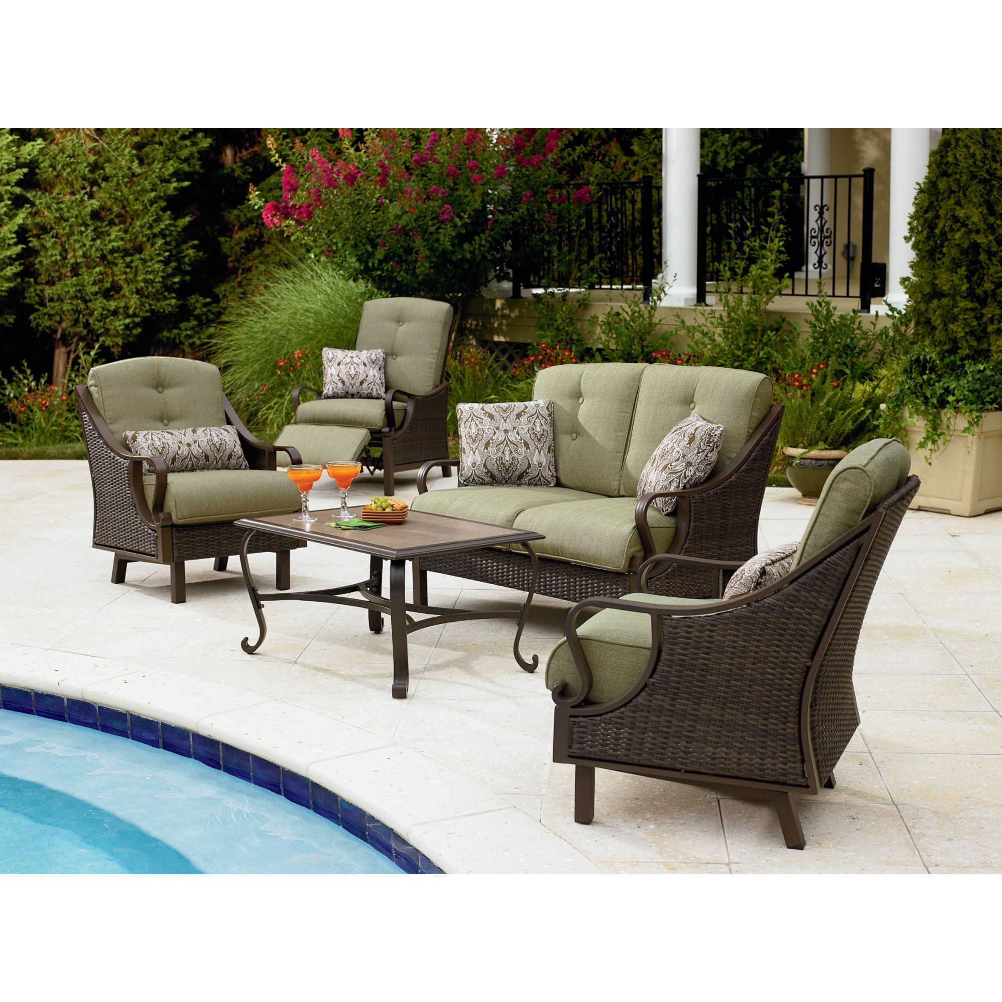 La z boy Outdoor Peyton 4 Pc Seating Set limited Availability Quava