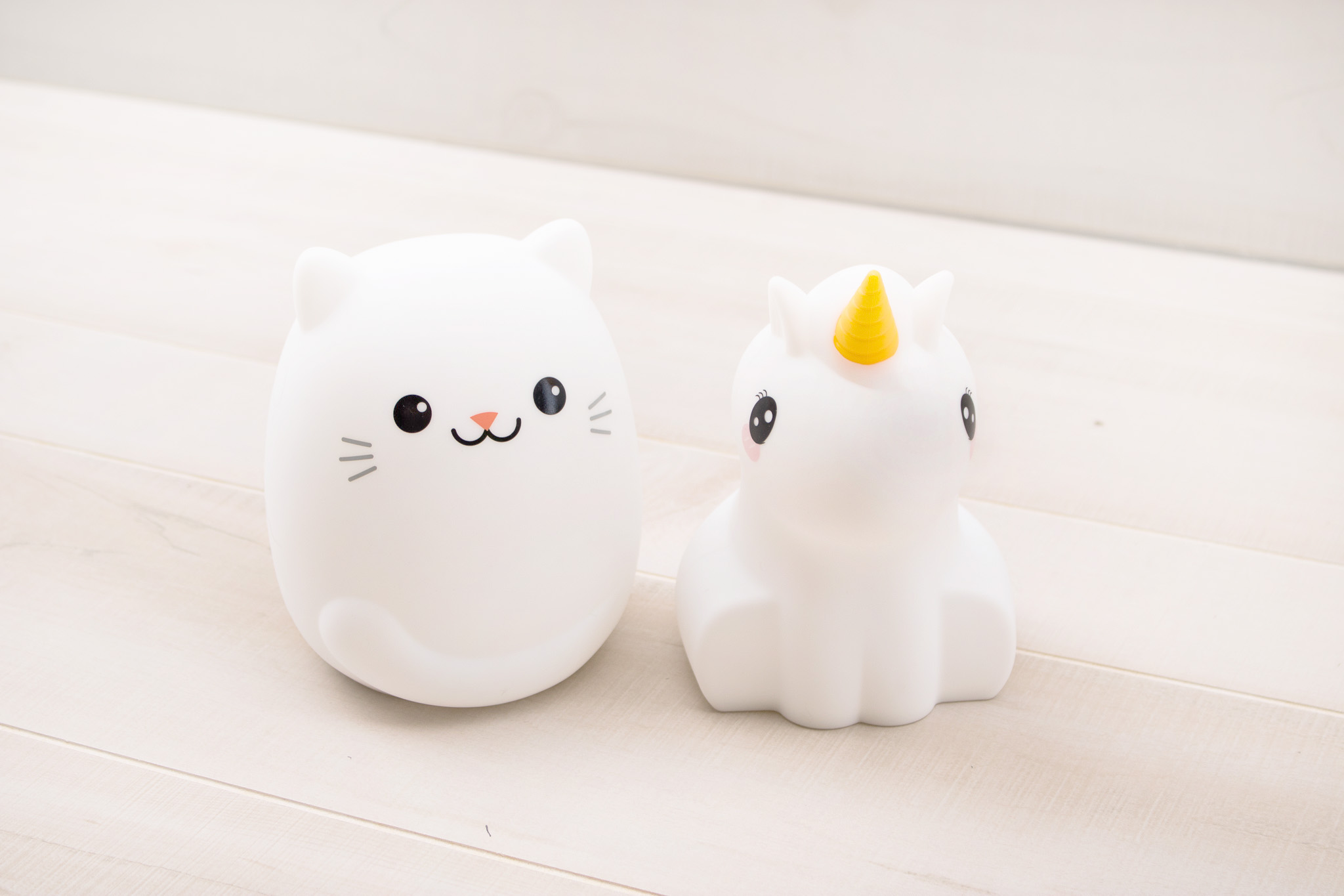 LumiPets Lumipets® LED Unicorn Night Light with Remote