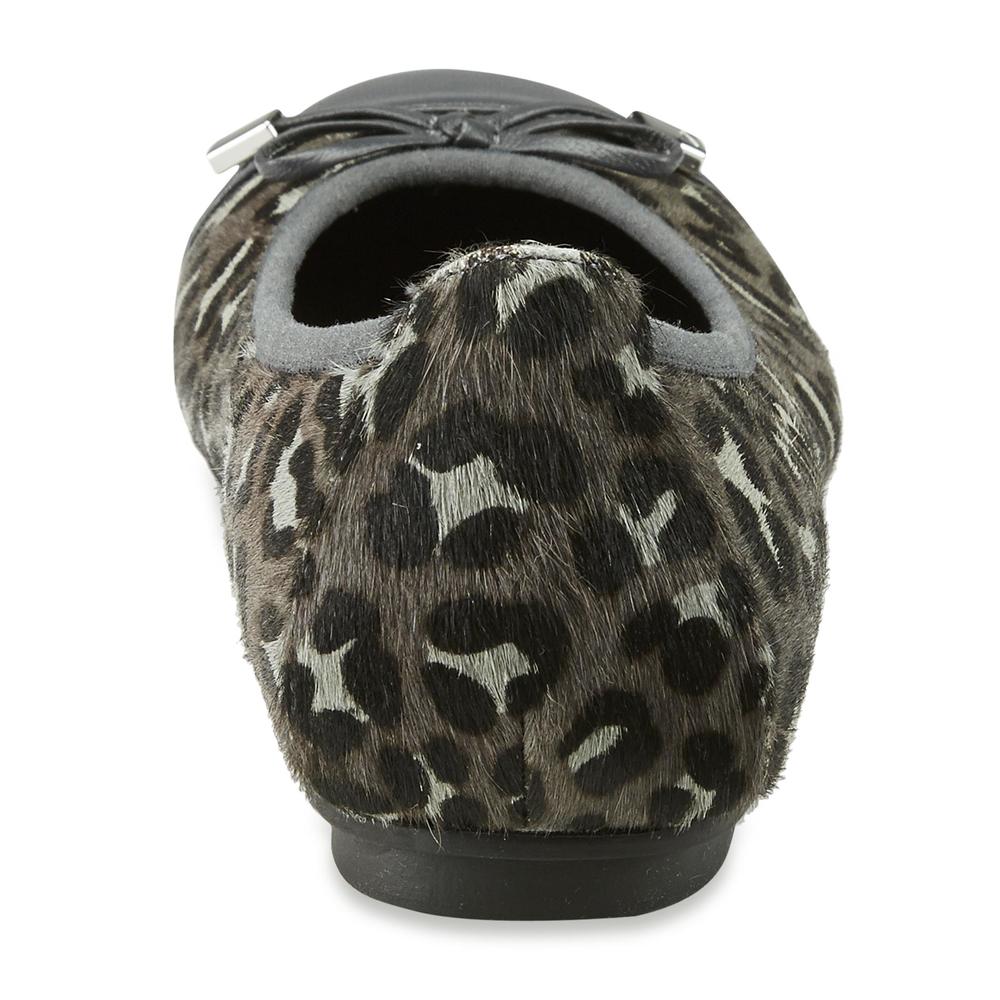 Vionic Women's Minna Gray/Leopard Print Ballet Flat - Wide Width Available