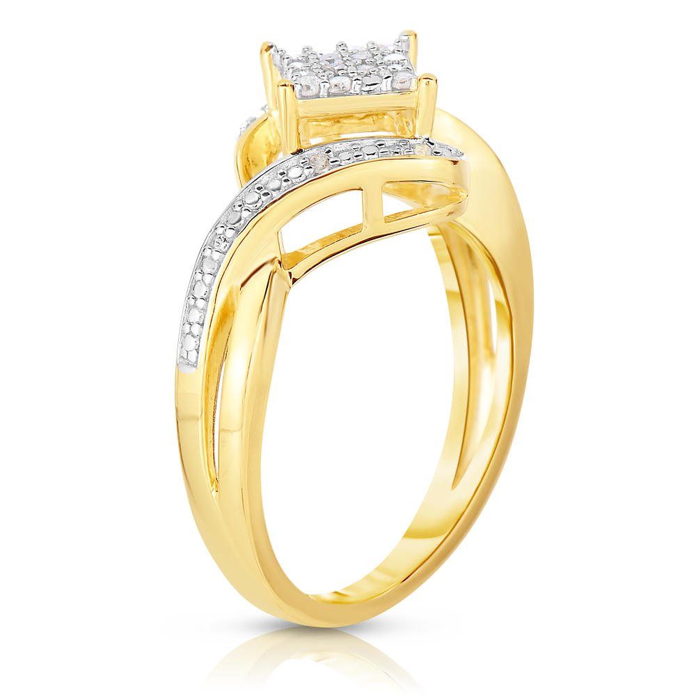 1/10 Cttw Diamond Offset Square Cluster Ring