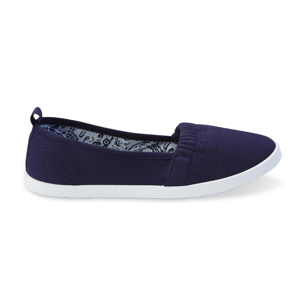 Basic Editions Women's Dakota Navy Slip-On Shoe