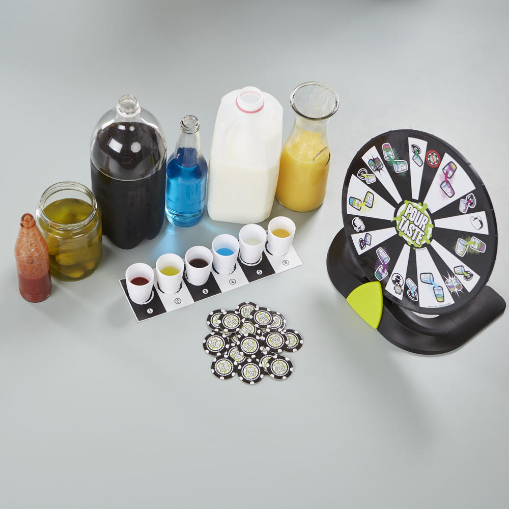 Hasbro Pour Taste Game