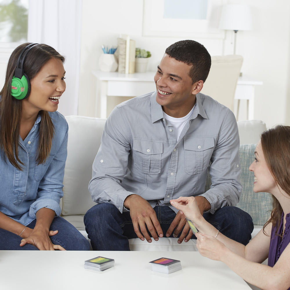 Hasbro Hearing Things Game