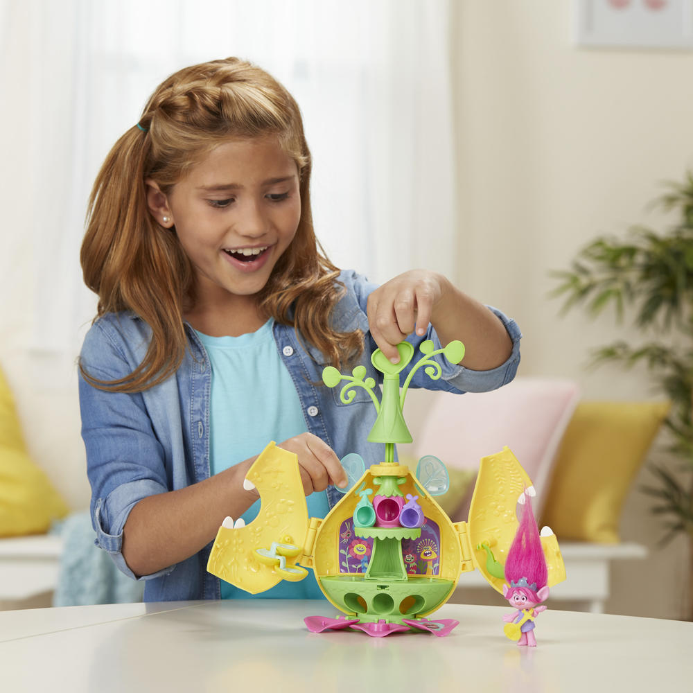Trolls Camp Critter Pod Play Set