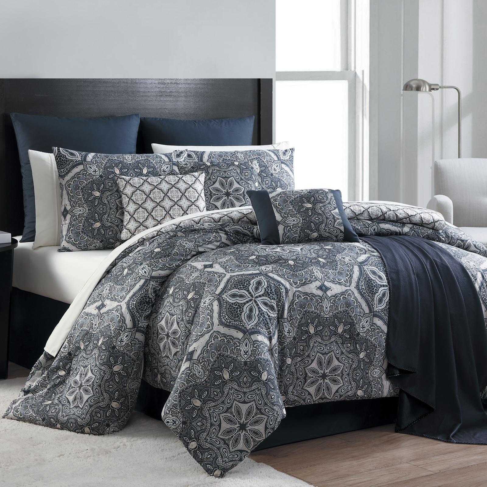 16-Piece Complete Bed Set - Medallion