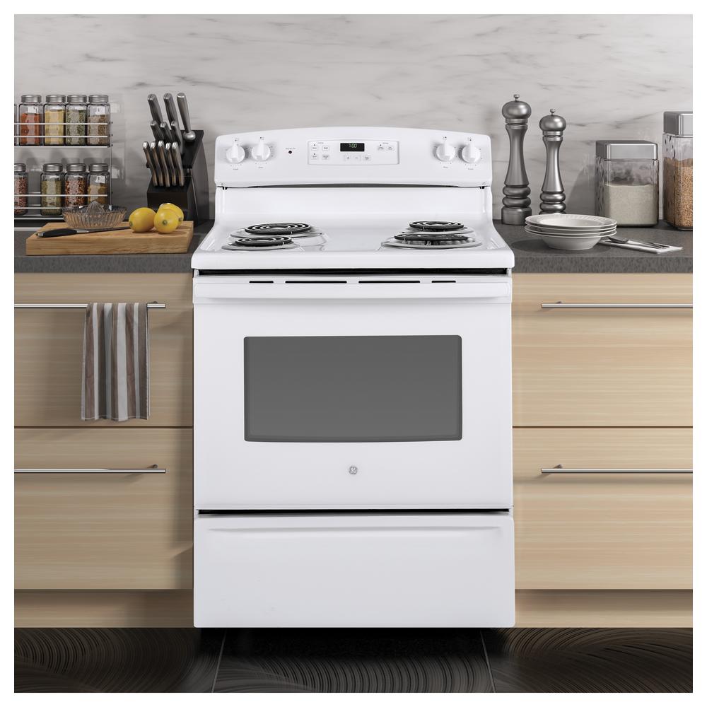 GE Appliances JBS30DKWW 30" Free-Standing Electric Range - White