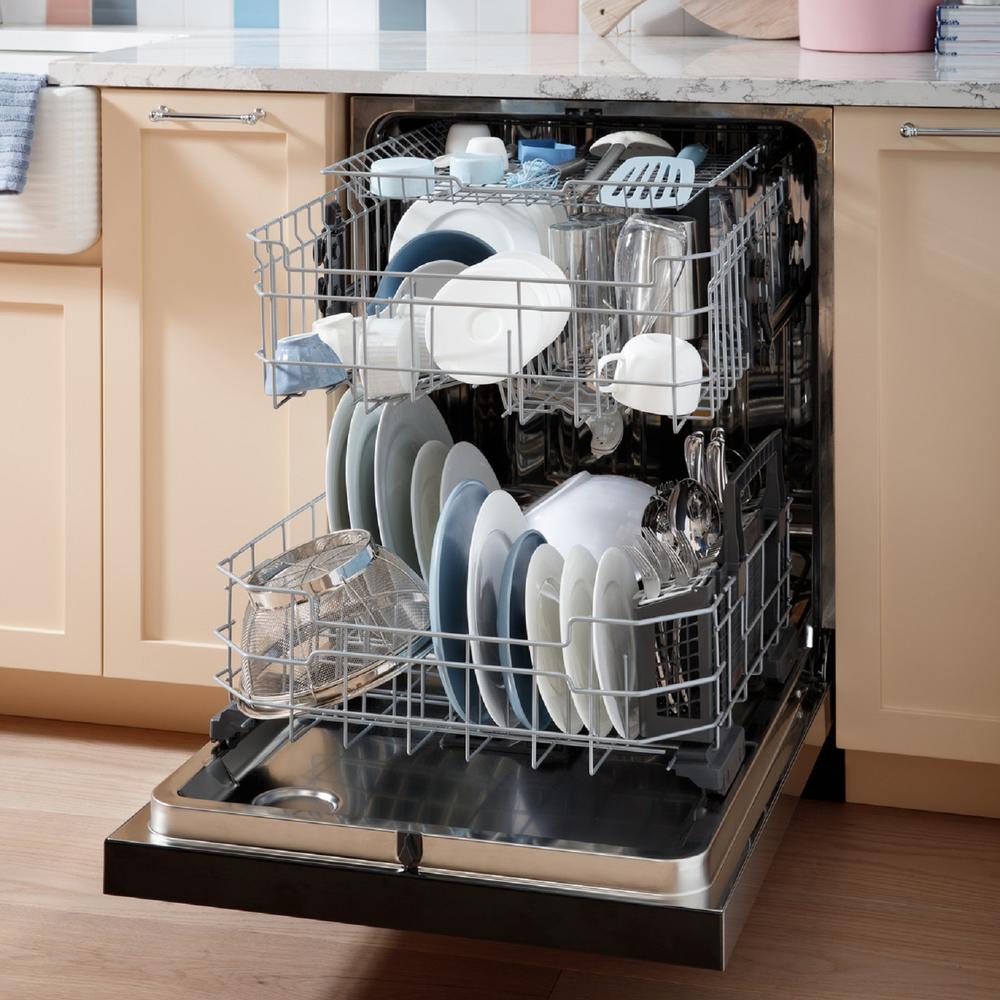 GE Appliances GDT650SMVES ENERGY STAR® Fingerprint Resistant Top ...