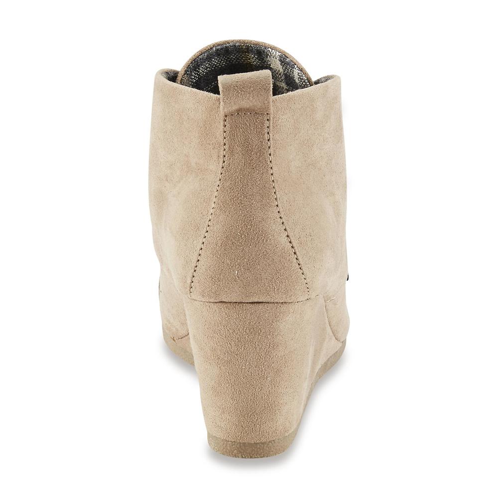 Bongo Women's Maddie Tan Wedge Bootie
