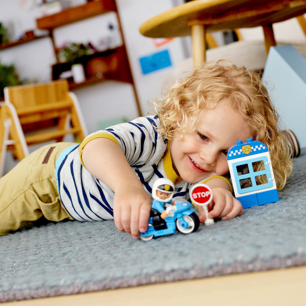 LEGO Police Motorcycle Set