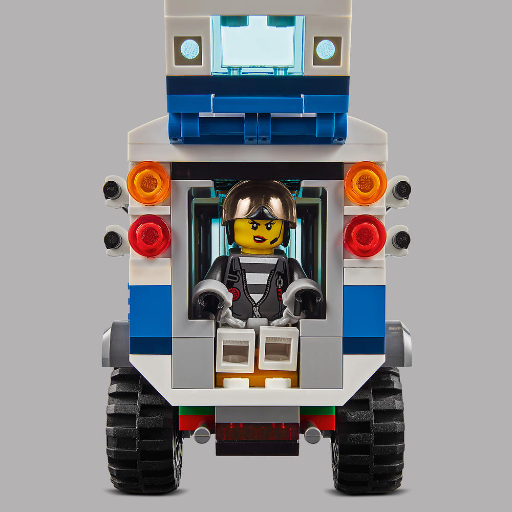 LEGO Sky Police Diamond Heist toy