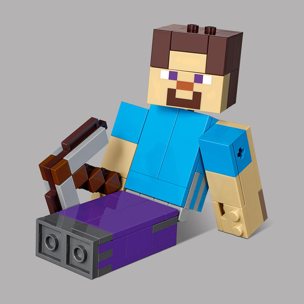 LEGO Minecraft Steve BigFig with Parrot action figure set