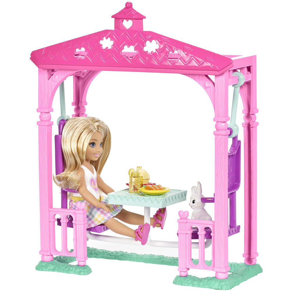 Barbie Club Chelsea Pet Picnic Set