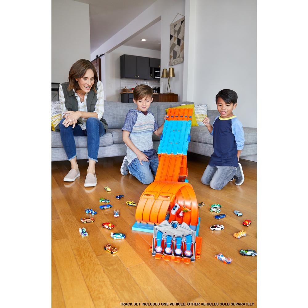 Hot Wheels Track Builder System Race Crate
