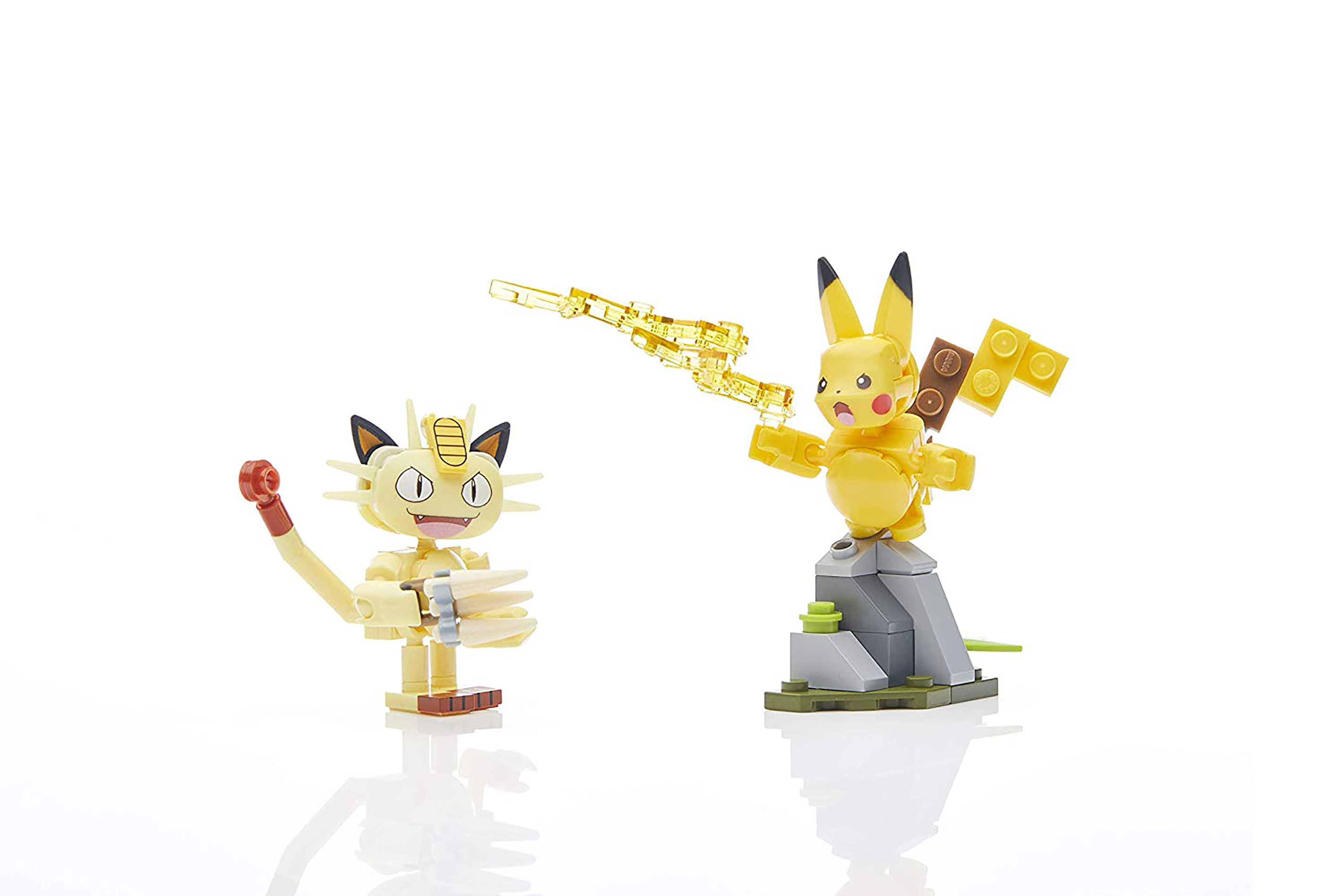 Mega Construx Pokemon Pikachu & Meowth Showdown Building Set