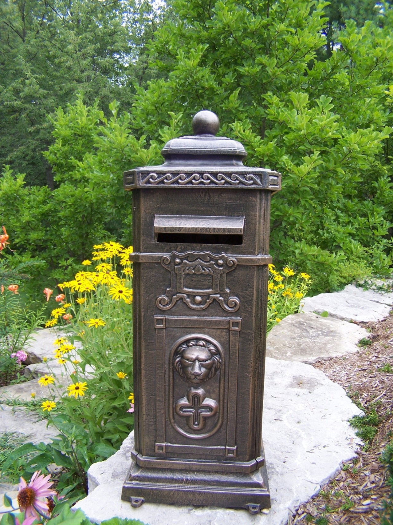 Oakland Living Kensington Decorative Mail Box