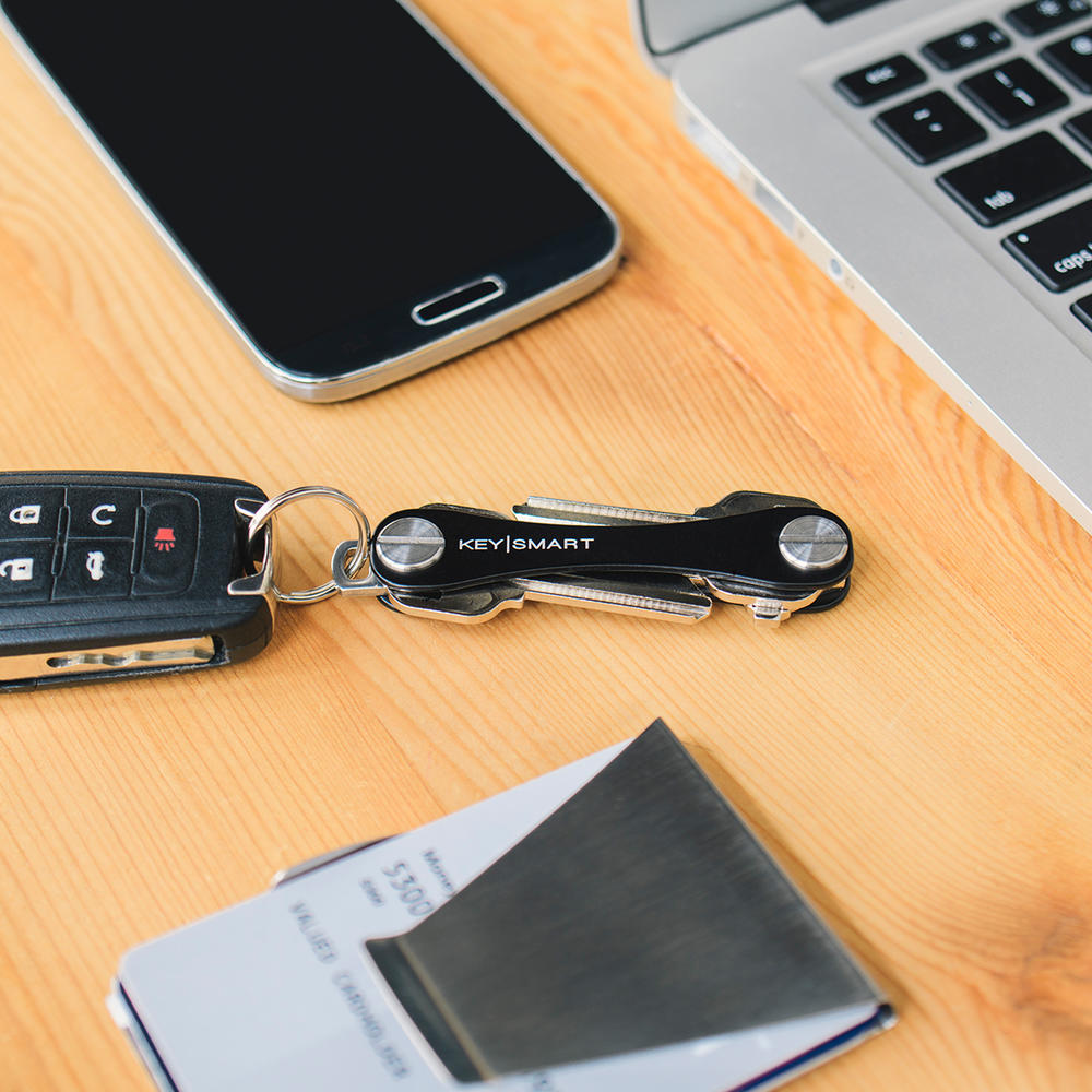 KeySmart KS019R-BLACK Compact Key Organizer - Black