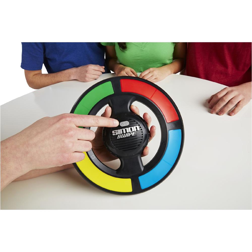 Hasbro Simon Swipe Game