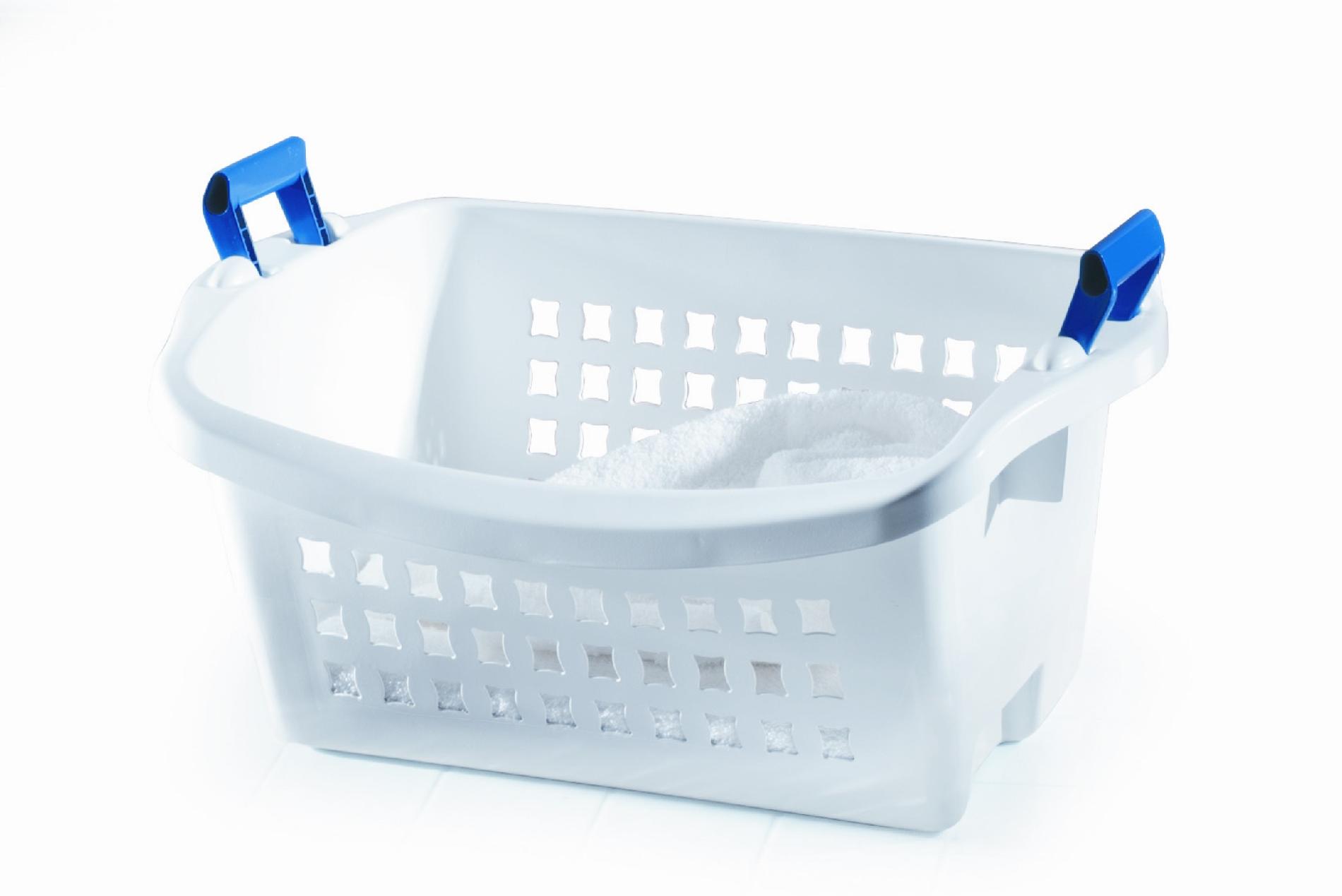 Rubbermaid 1.6 Bushel Laundry Stack N' Sort Basket