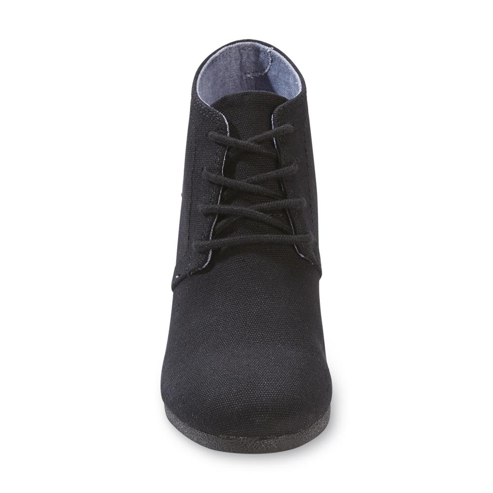 Bongo Women's Patillas Black Wedge Bootie