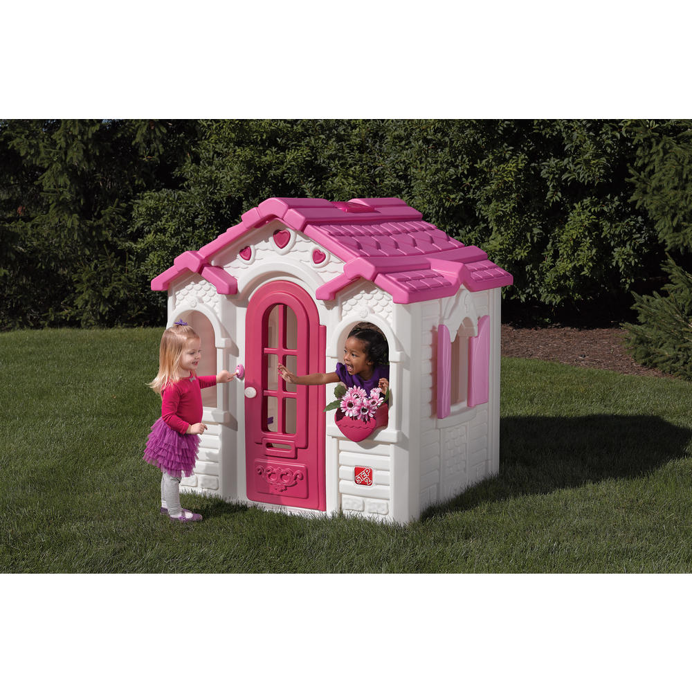 Step 2 Sweetheart Playhouse