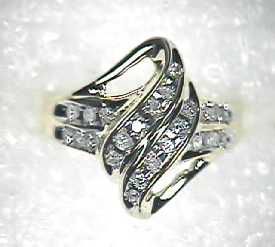 1/4 cttw Round Diamond Womens Swirl Ring 10 kt - Size 7 Only