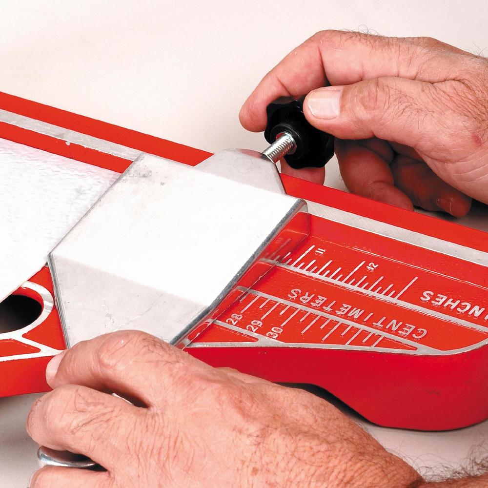 Roberts 12 in. Vinyl Tile Cutter