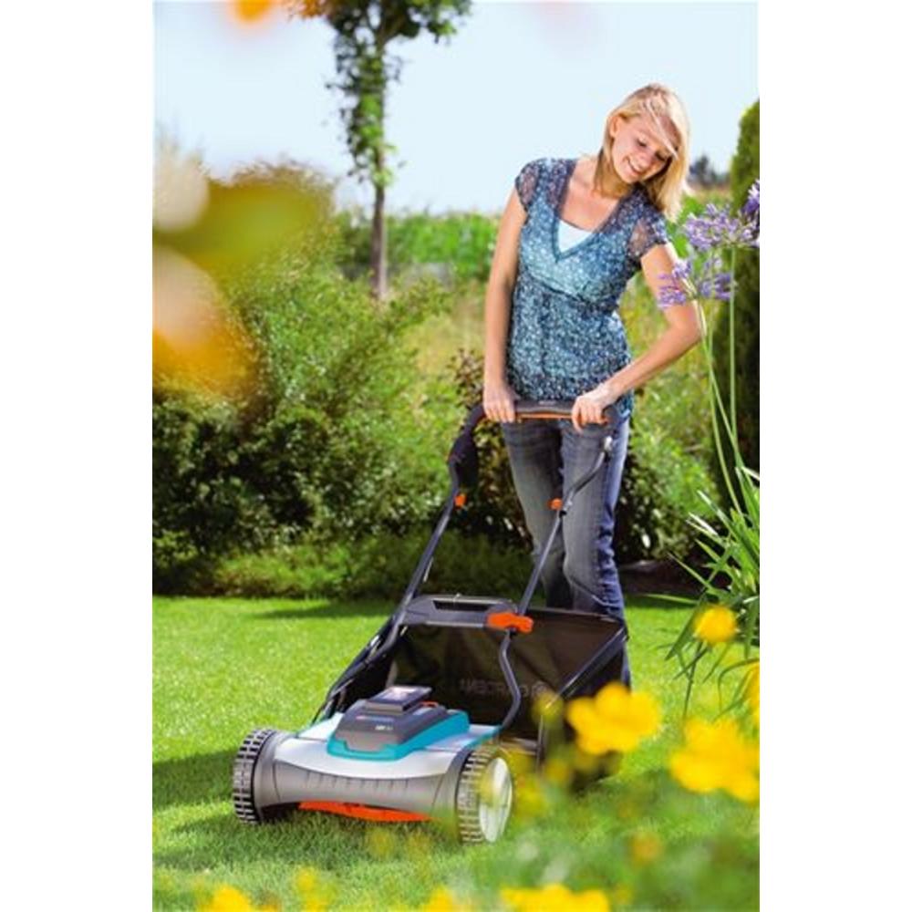 25 Volt Lithium Battery Powered Reel Mower