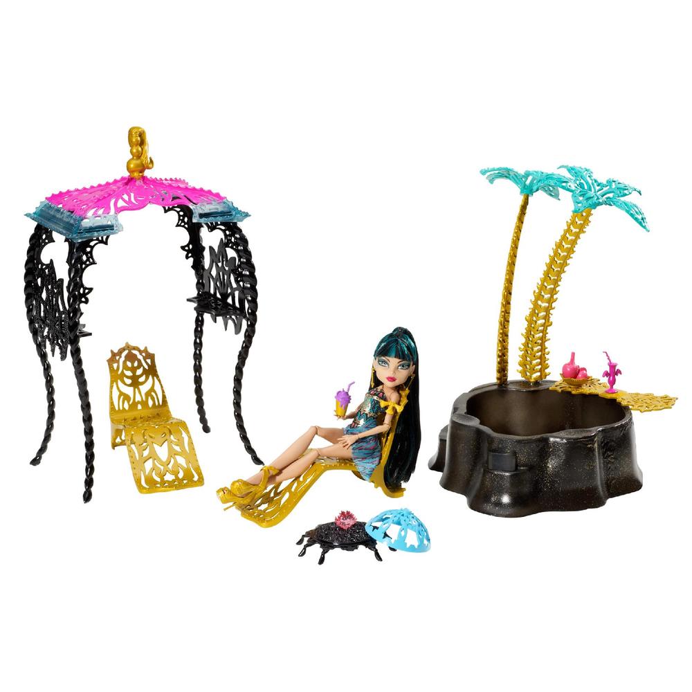 Monster High Oasis Cleo De Nile® Doll & Play Set