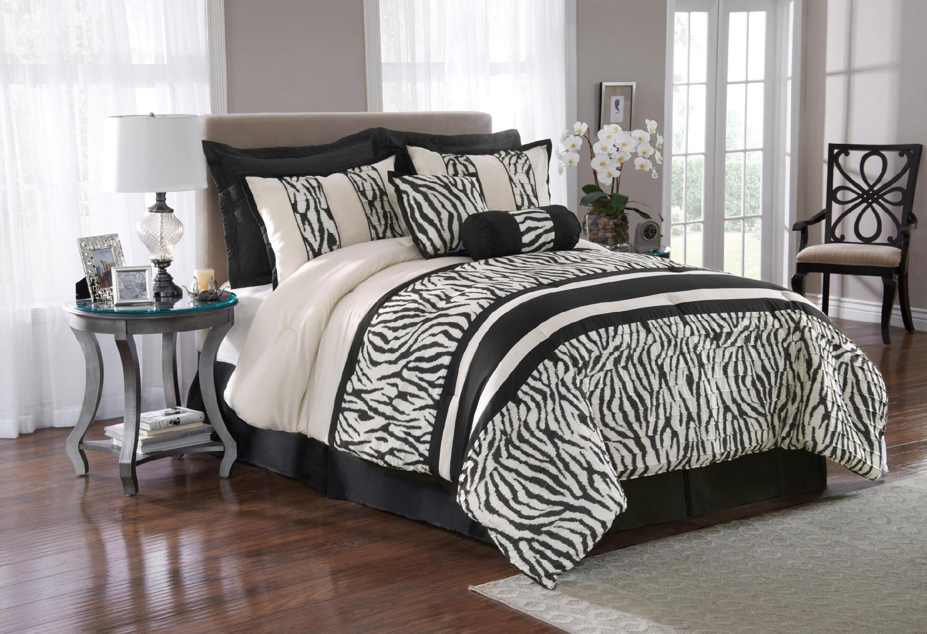 The Great Find 8-Piece Zebra Print Bedding Set
