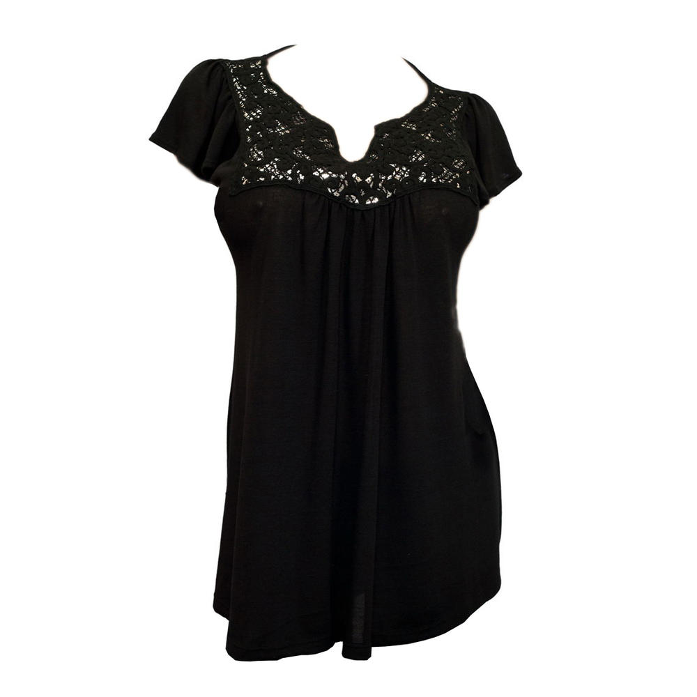 Evogues Apparel Black Lace Scoop Neck Plus Size Top
